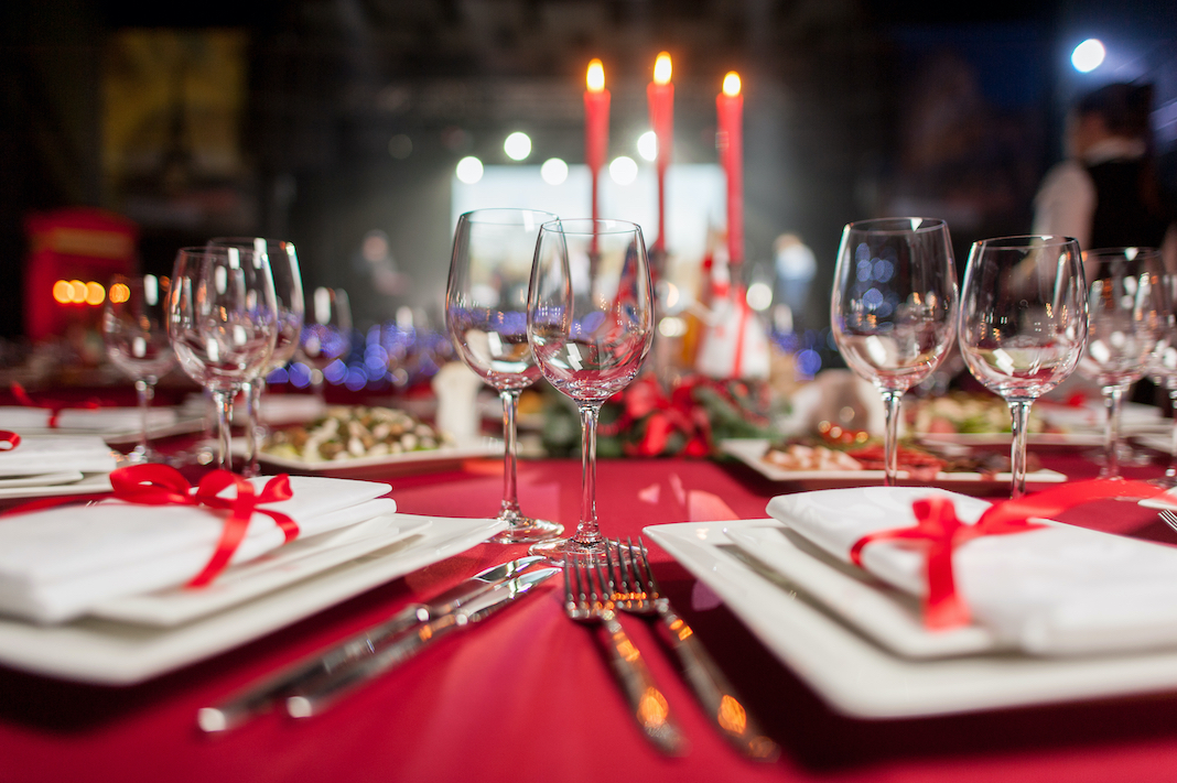 What a French Christmas Dinner, or Réveillon, Looks Like - Frenchly