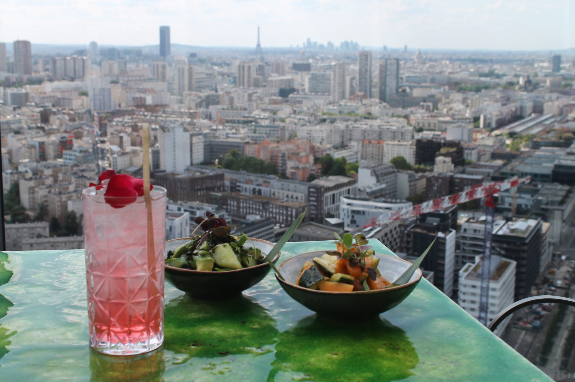 The Top 10 Rooftop Bars and Restaurants in Paris 2025 - Frenchly