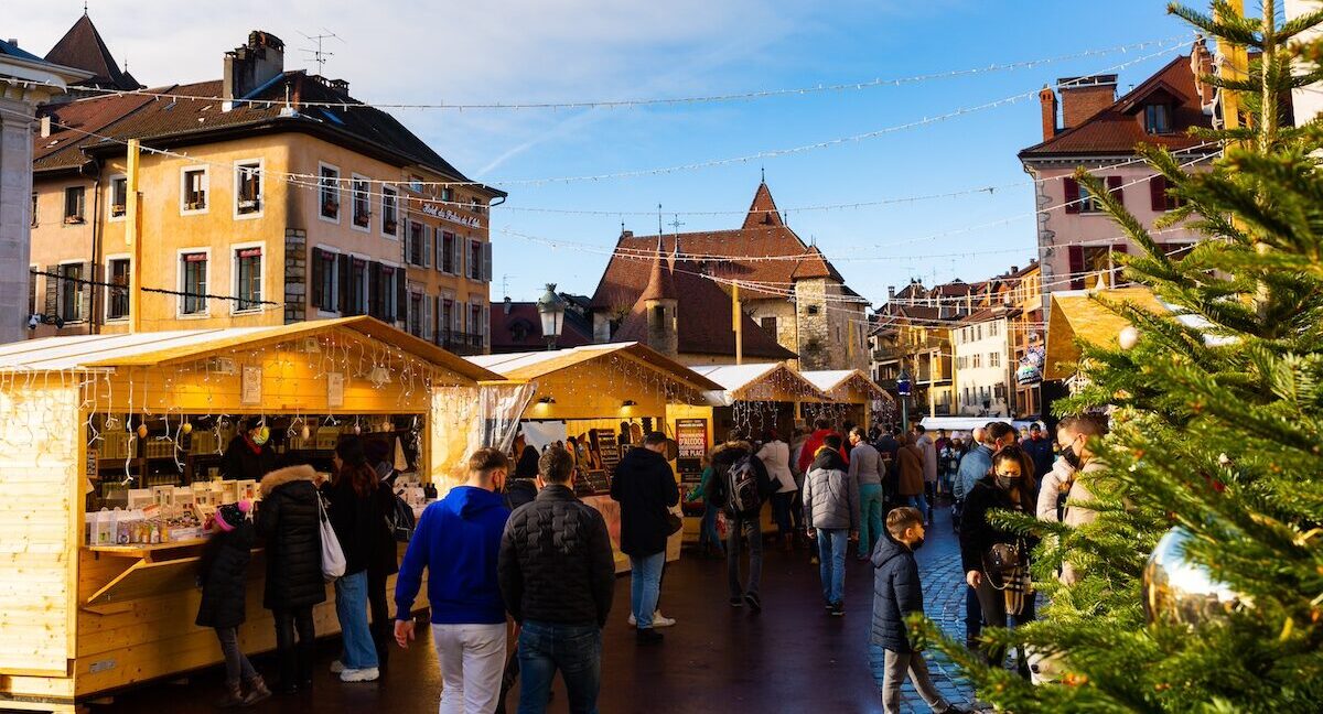 The 17 Best Christmas Markets in France - Frenchly