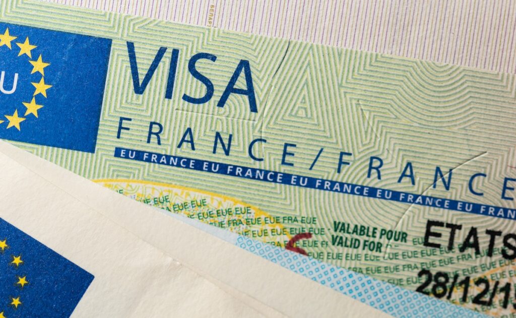 How to Retire in France: A 6-Step Guide to Moving Abroad - Frenchly
