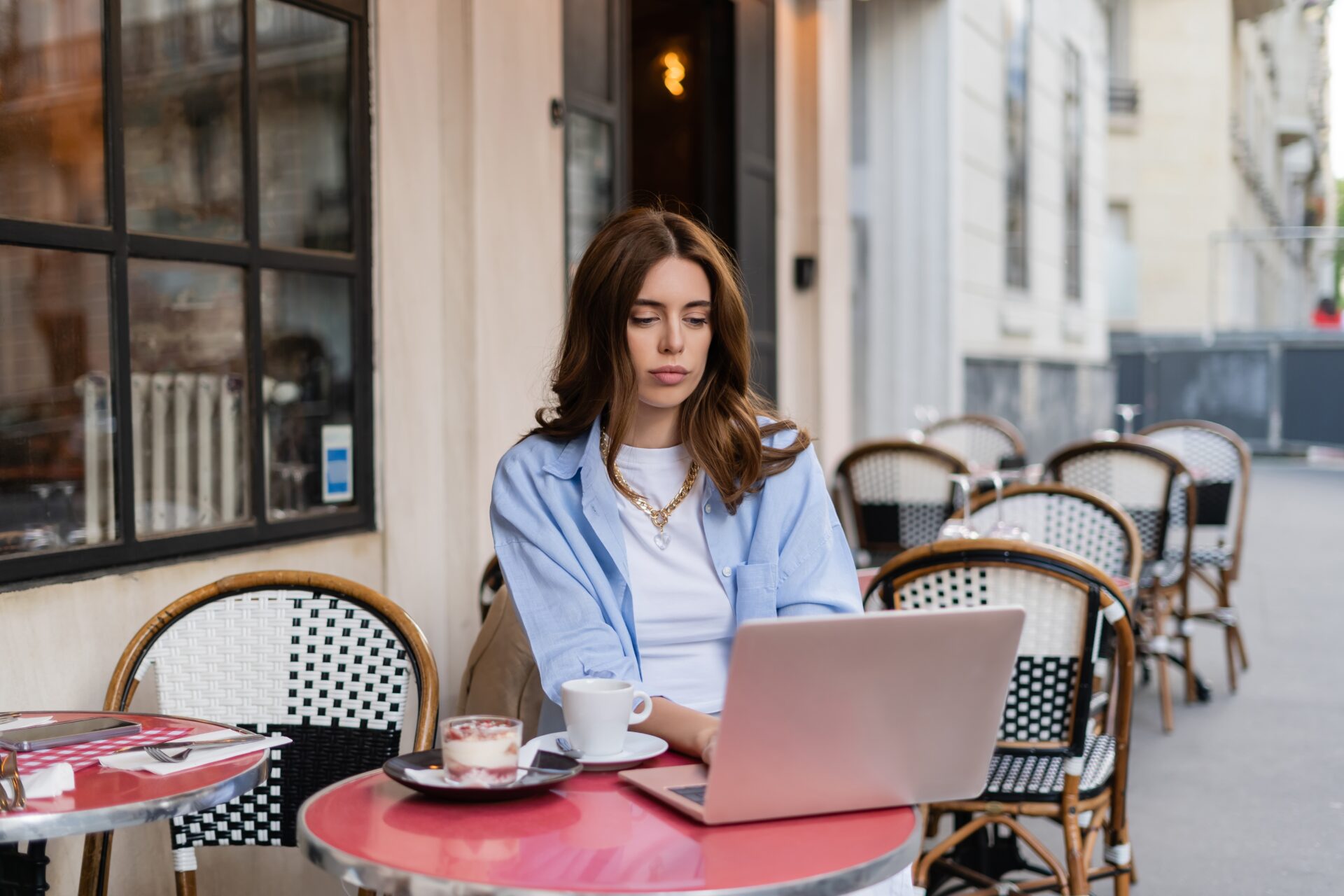 How to Work as a Digital Nomad in France: Visas, Taxes, and More - Frenchly