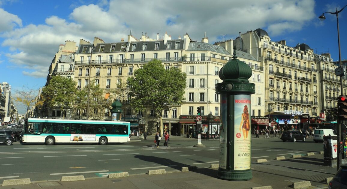 Everything You Need to Know About the Paris Bus System - Frenchly