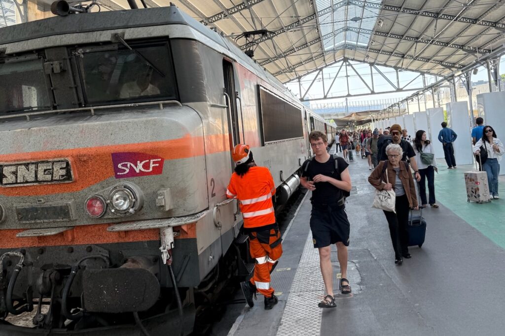 Taking the Night Train to Antibes - Frenchly