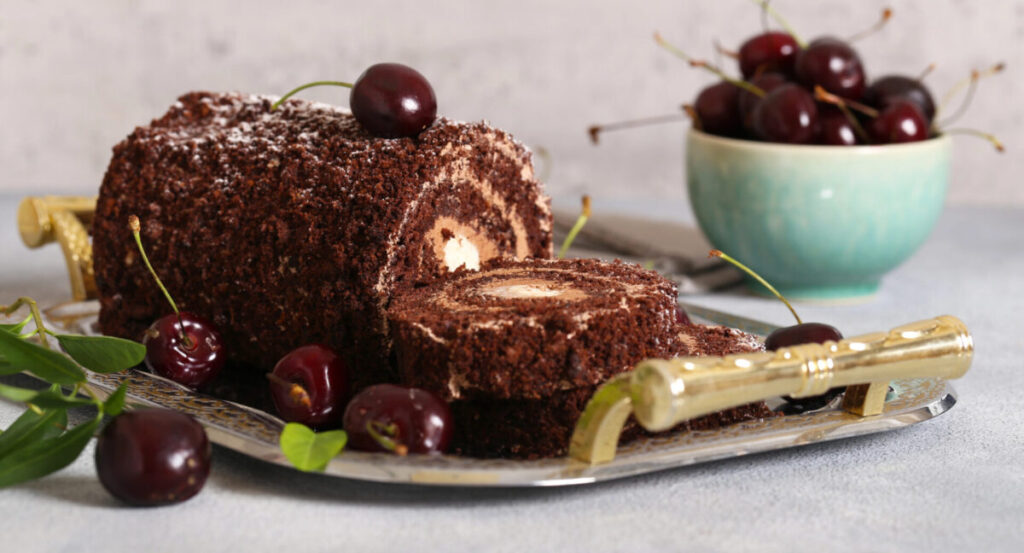 The French Art of the Bûche de Noël: 5 Recipes to Try at Home - Frenchly